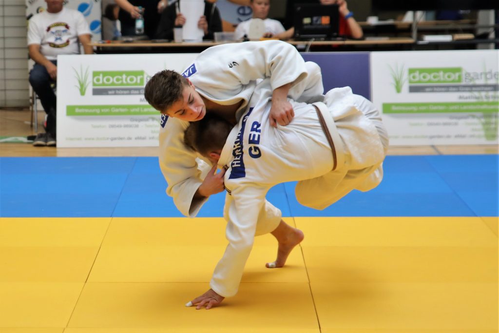 Bamberger Domreiterturnier: Jason Wolfer wird Zweiter | Judoverein ...